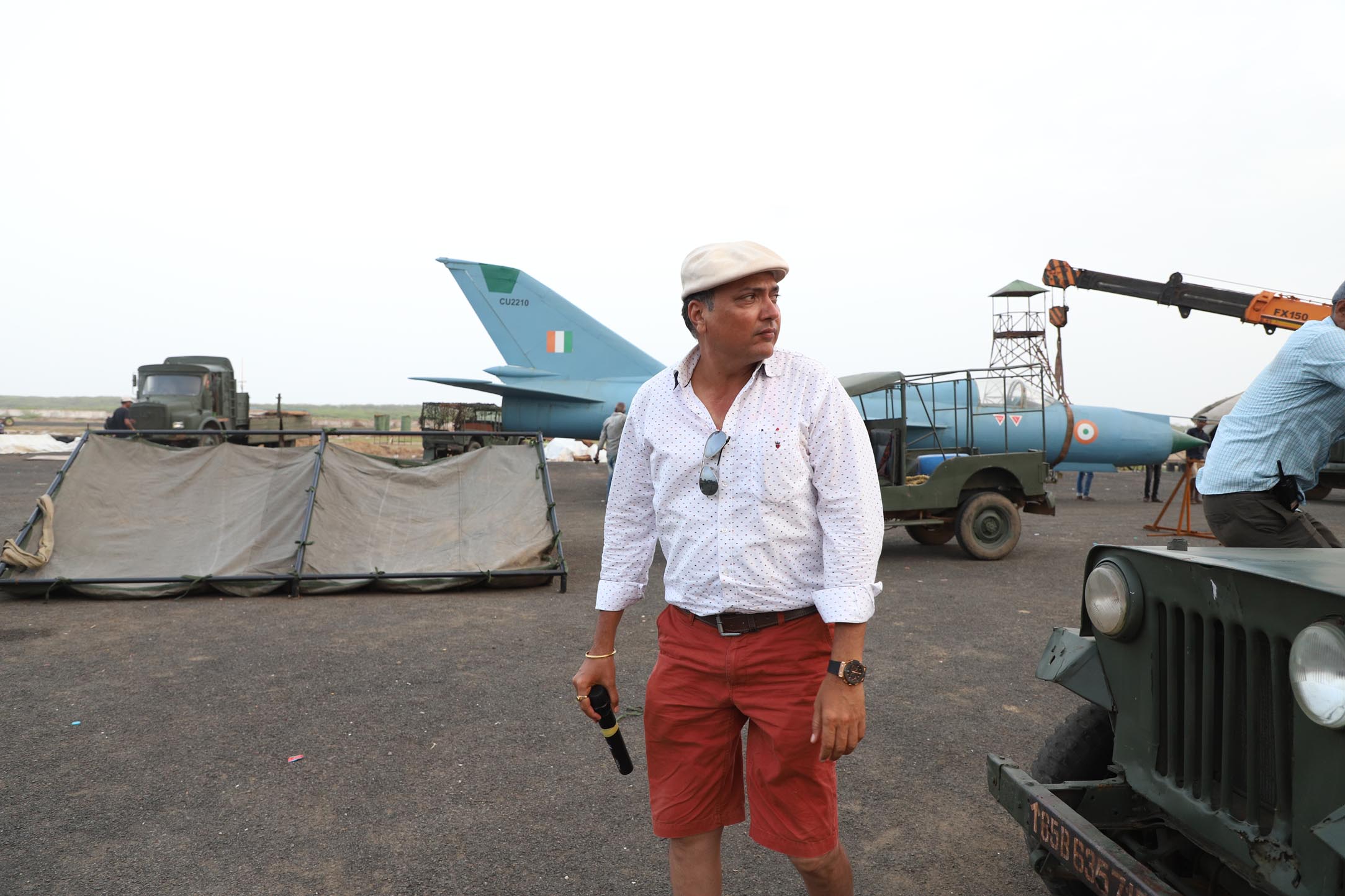 Bhuj The Pride Of India showcases the war era of 1971 with life like ...